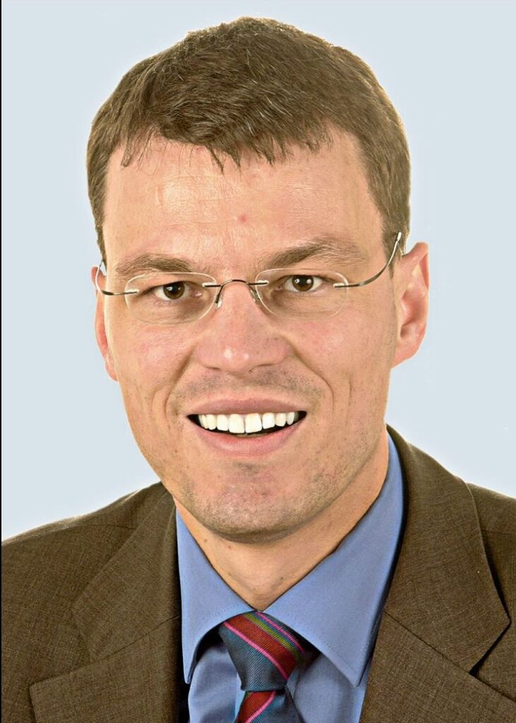 Herausgeber / Fachbeirat - Online Portal von Der Betrieb